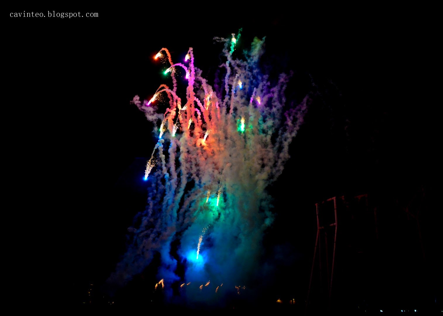 Entree Kibbles: Fireworks Show (Lake Hollywood Spectacular) @ Universal ...